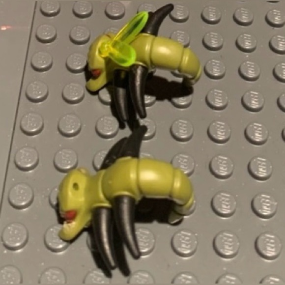 Lego | Toys | Lego Space Insectoids Minifigures | Poshmark